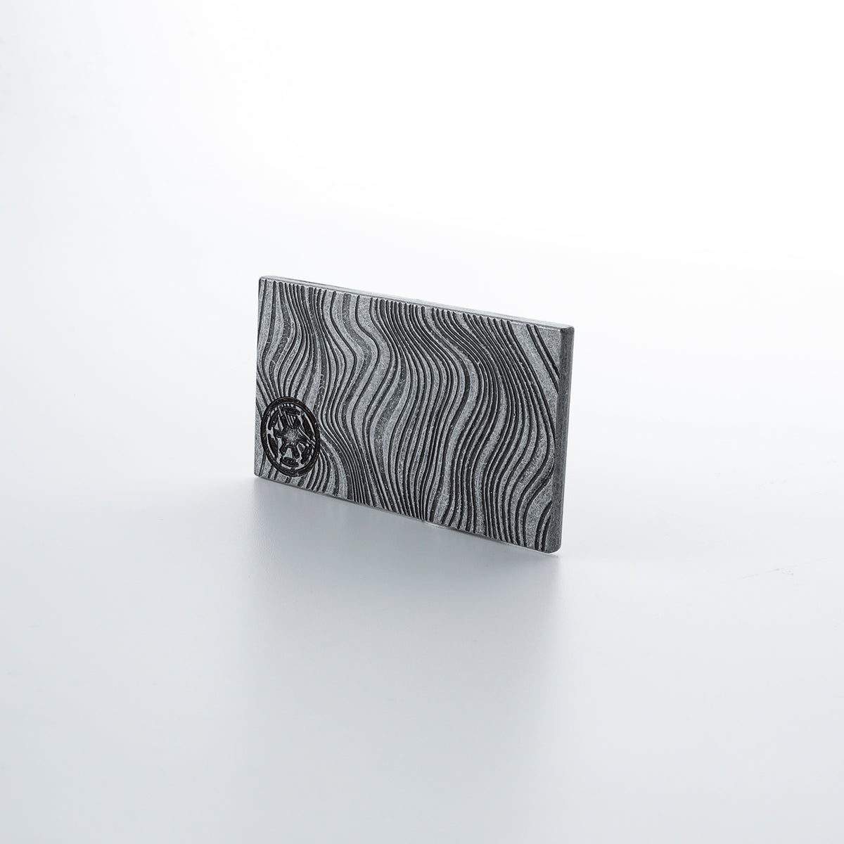 Metal beskar plaque – The Saber Factory