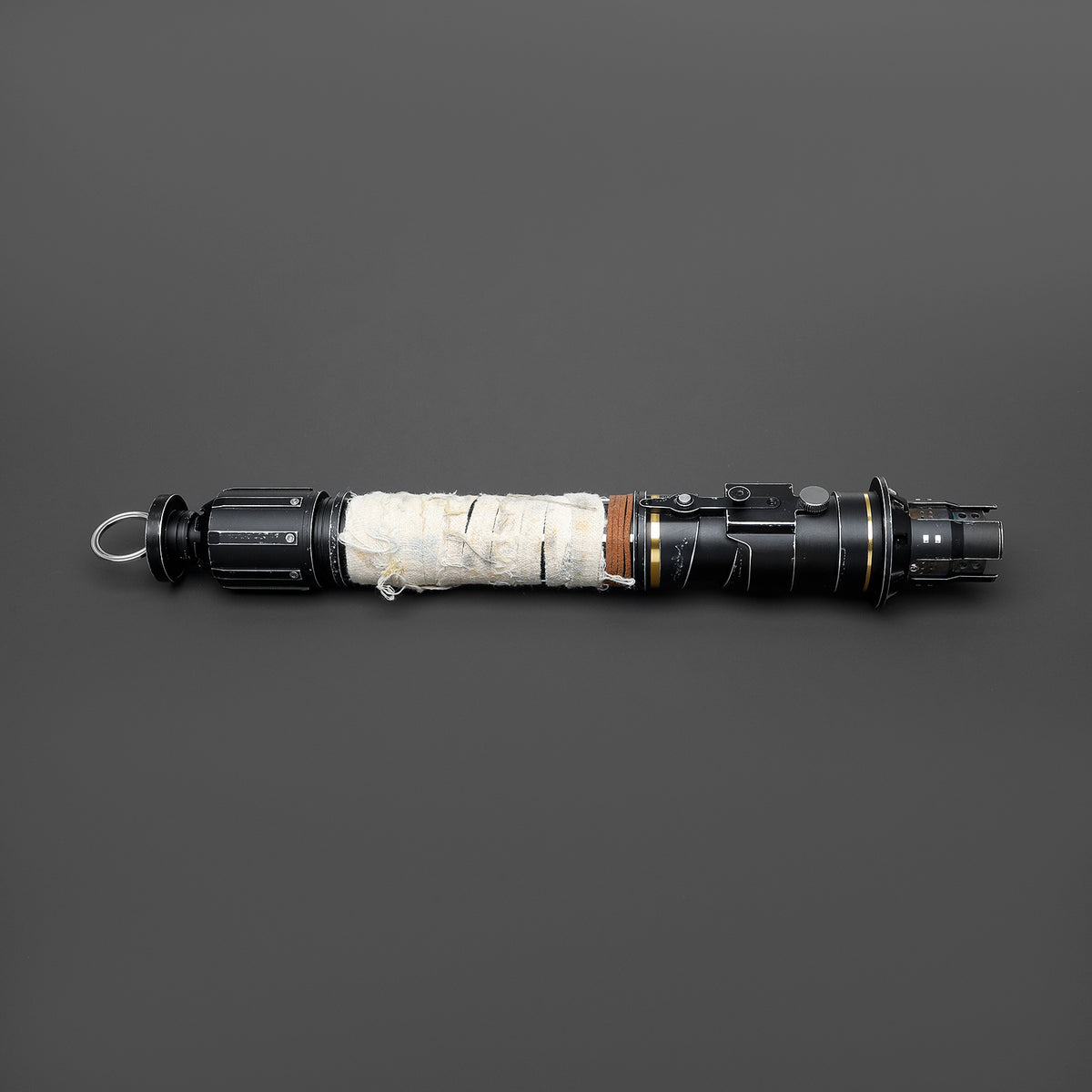 Cere Junda lightsaber – The Saber Factory